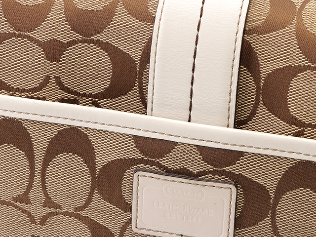 COACH コーチ シグネチャー ショルダーバッグ アイボリー ベージュ 6835 【433】 の購入なら「質」の大黒屋（公式）