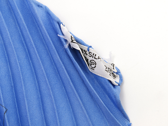 HERMES エルメス プリーツ スカーフ LE MORS A LACONETABLE 轡の HERMES エルメス プリーツ スカーフ LE MORS A LACONETABLE 轡の