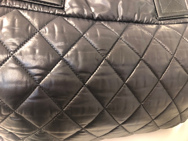 CHANEL シャネル ココ・コクーントートバッグMM ブラック CHANEL シャネル ココ・コクーントートバッグMM ブラック